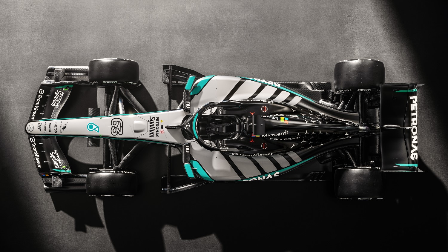 Mercedes Unveils Its Groundbreaking F1 W17